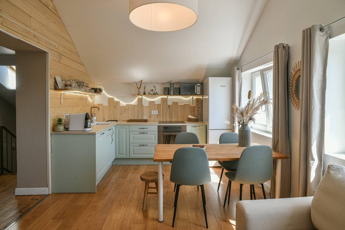 80 M² Appartement ∙ 2 Chambres ∙ 6 Personnes - Lac de Paladru