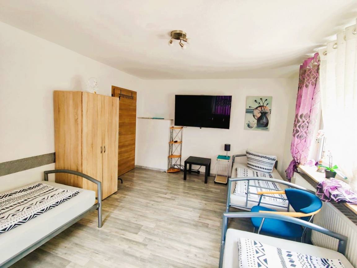 120 M² House ∙ 4 Bedrooms ∙ 12 Guests - Laupheim