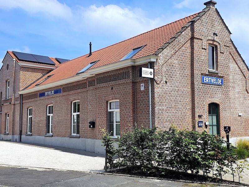 House ∙ 10 Bedrooms ∙ 21 Guests - Ghent