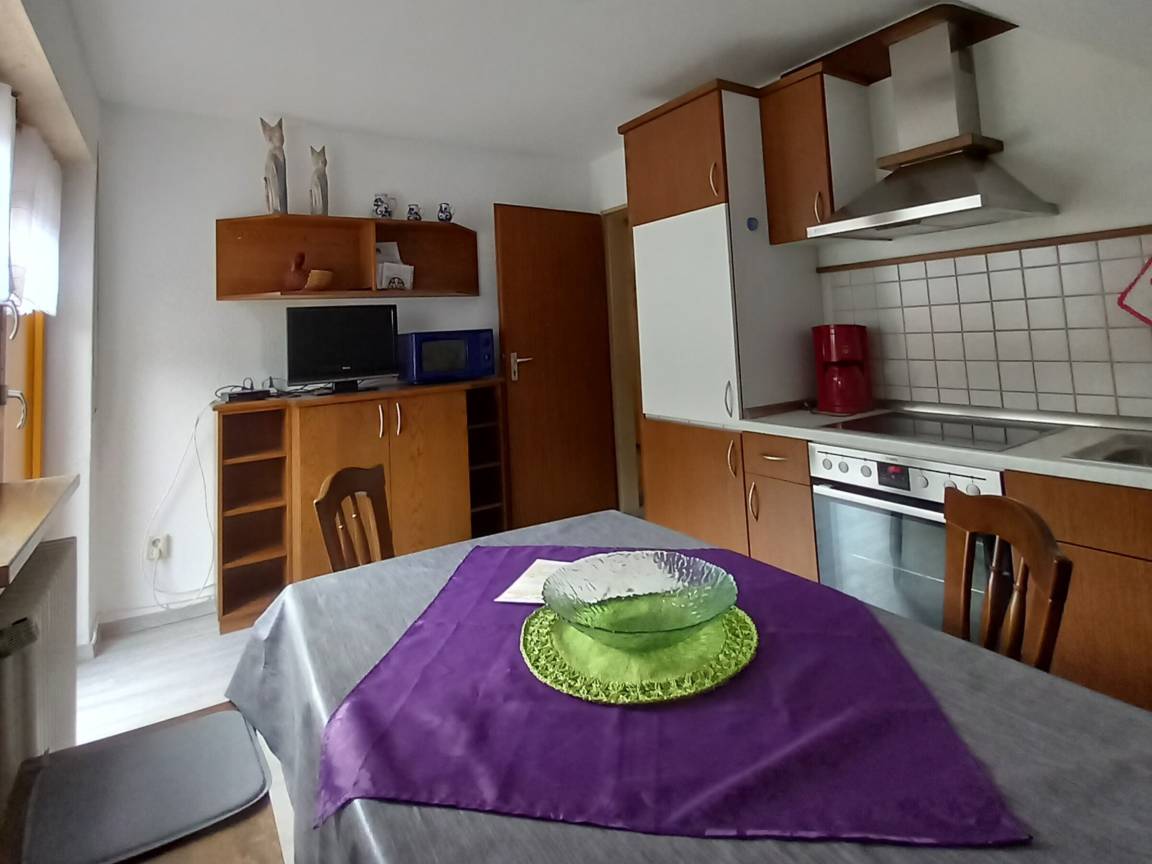 75 M² Ferienwohnung ∙ 3 Schlafzimmer ∙ 6 Gäste - Elzach