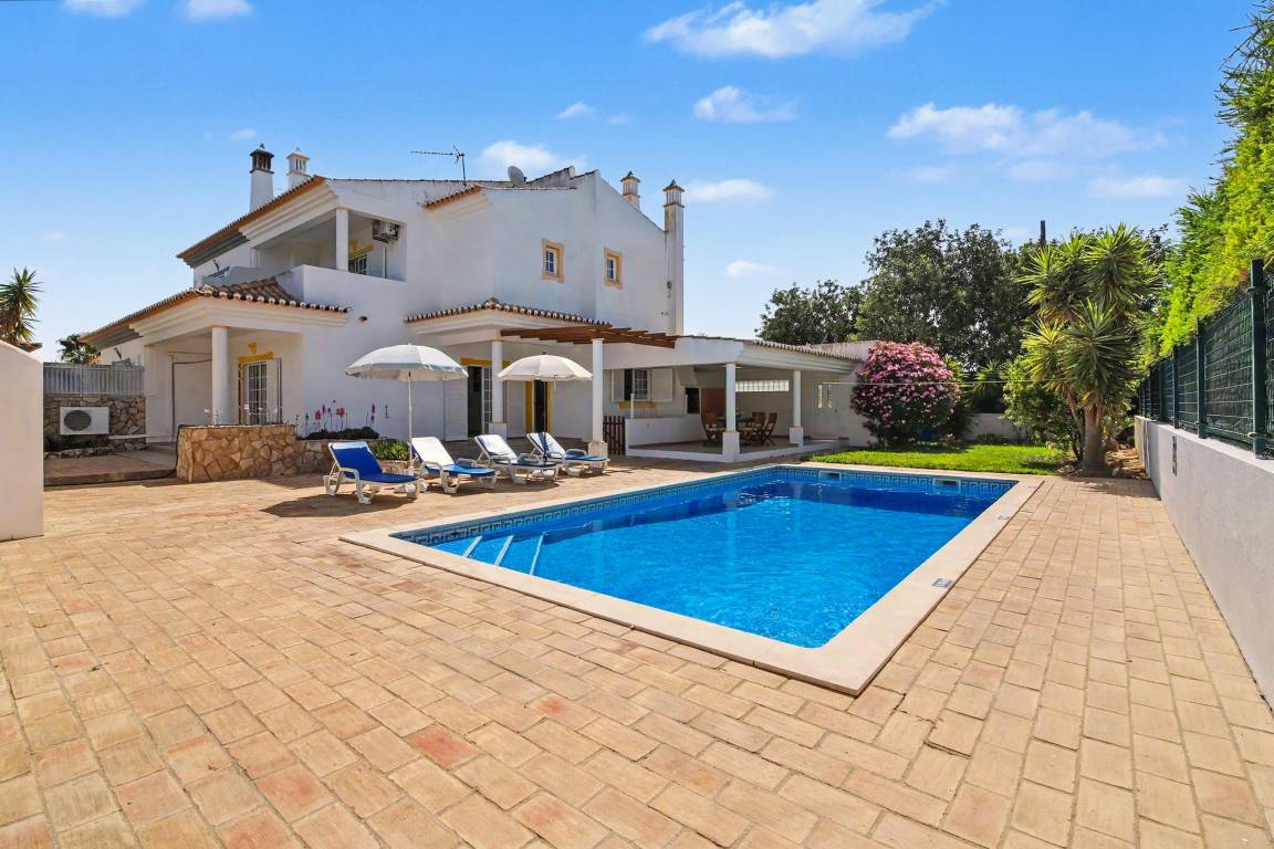 210 M² Villa ∙ 3 Chambres ∙ 6 Personnes - Guia