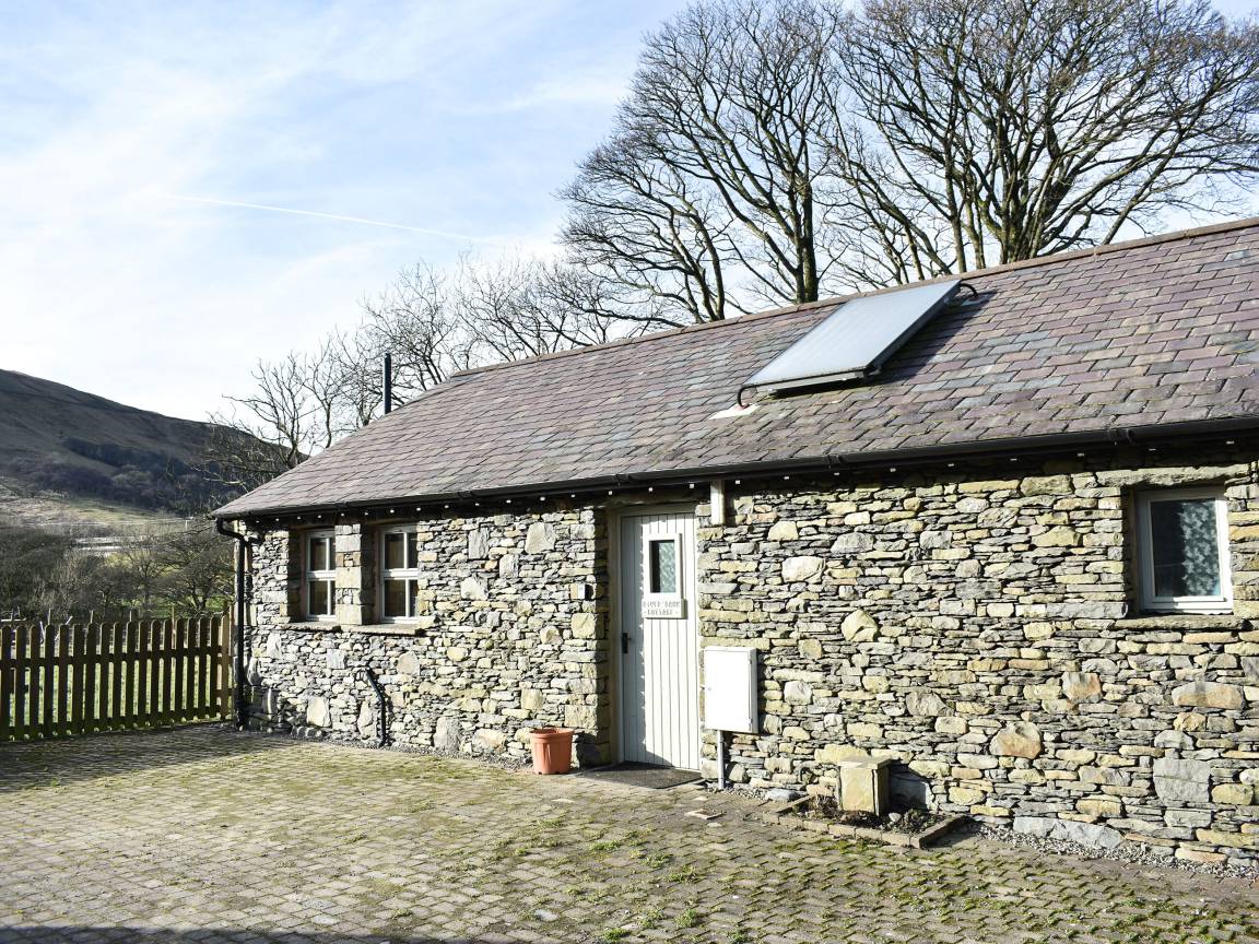 Cottage ∙ 2 Bedrooms ∙ 4 Guests - Kendal