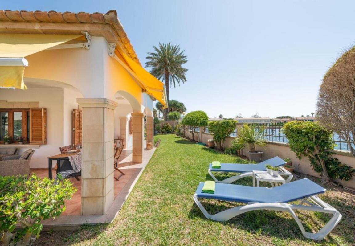 180 M² Chalet ∙ 4 Habitaciones ∙ 8 Huéspedes - Alcúdia