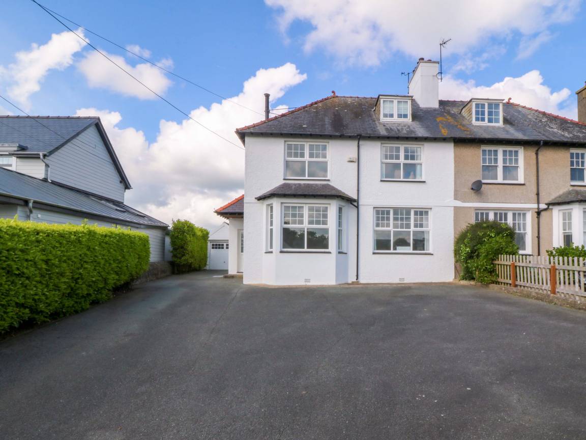 Cottage ∙ 5 Bedrooms ∙ 10 Guests - Nefyn