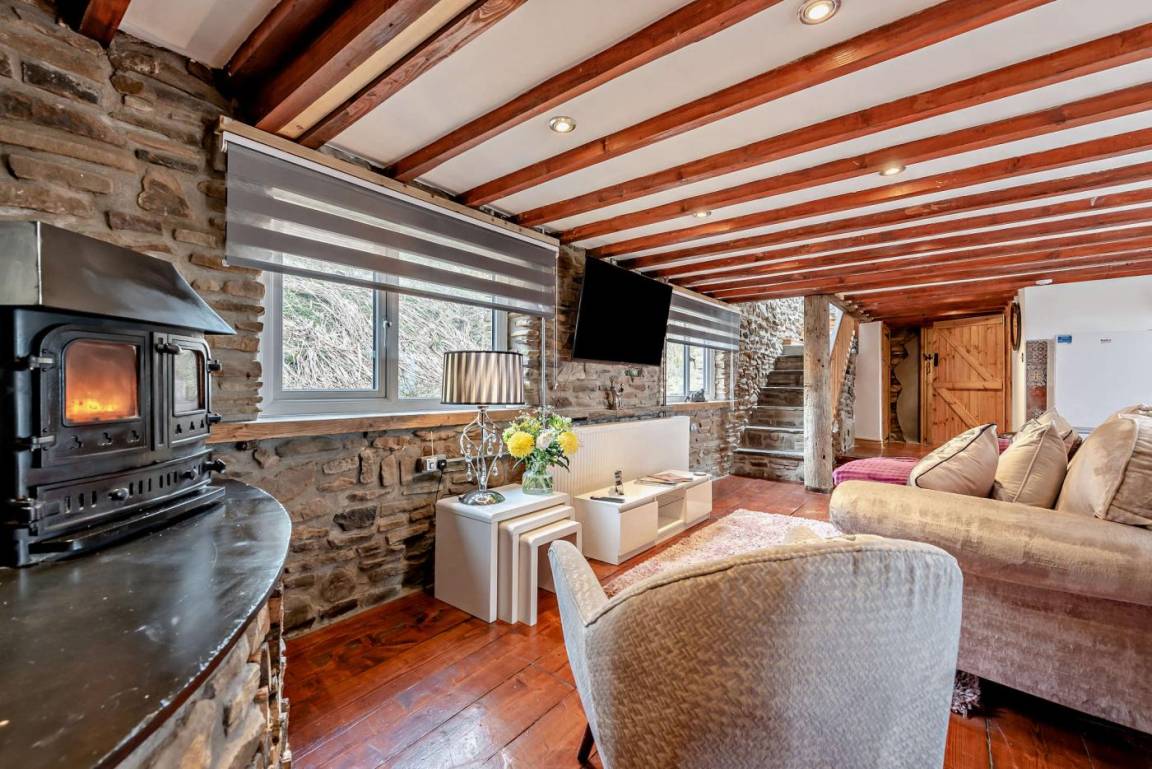 Landhaus ∙ 2 Schlafzimmer ∙ 4 Gäste - Port Talbot