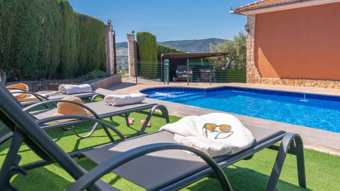 170 M² Casa ∙ 3 Habitaciones ∙ 8 Huéspedes - Arriate