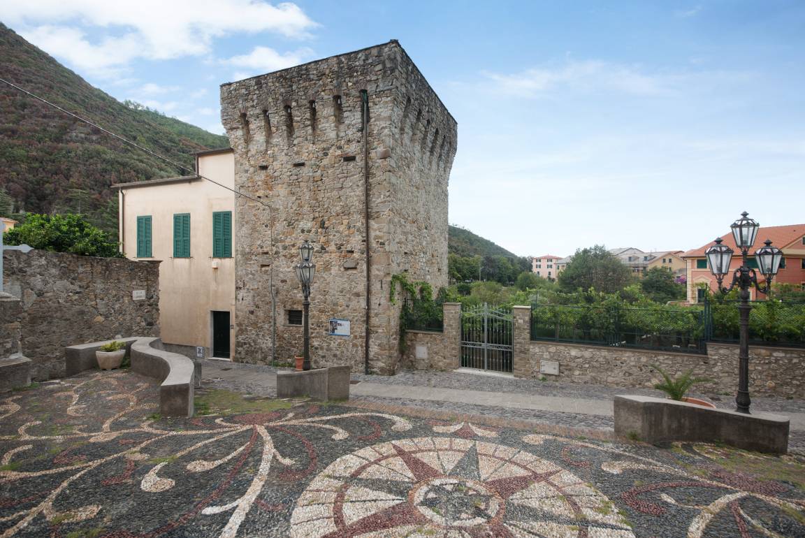 35 M² Ferienhaus ∙ 1 Schlafzimmer ∙ 5 Gäste - Moneglia