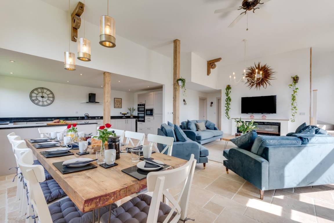 Cottage ∙ 5 Bedrooms ∙ 10 Guests - Holt