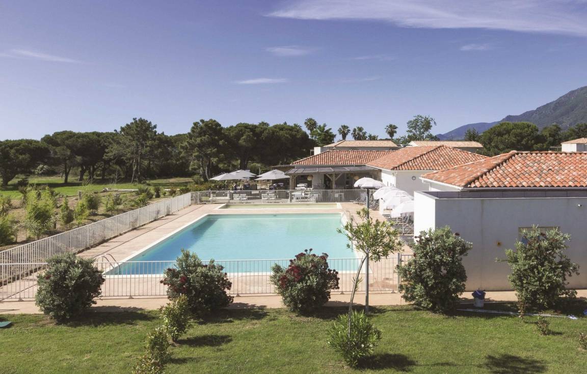 46 M² Hotel ∙ 2 Bedrooms ∙ 6 Guests - Corsica
