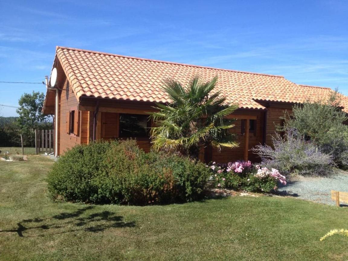 75 M² Cottage ∙ 2 Chambres ∙ 5 Personnes - Pouzauges