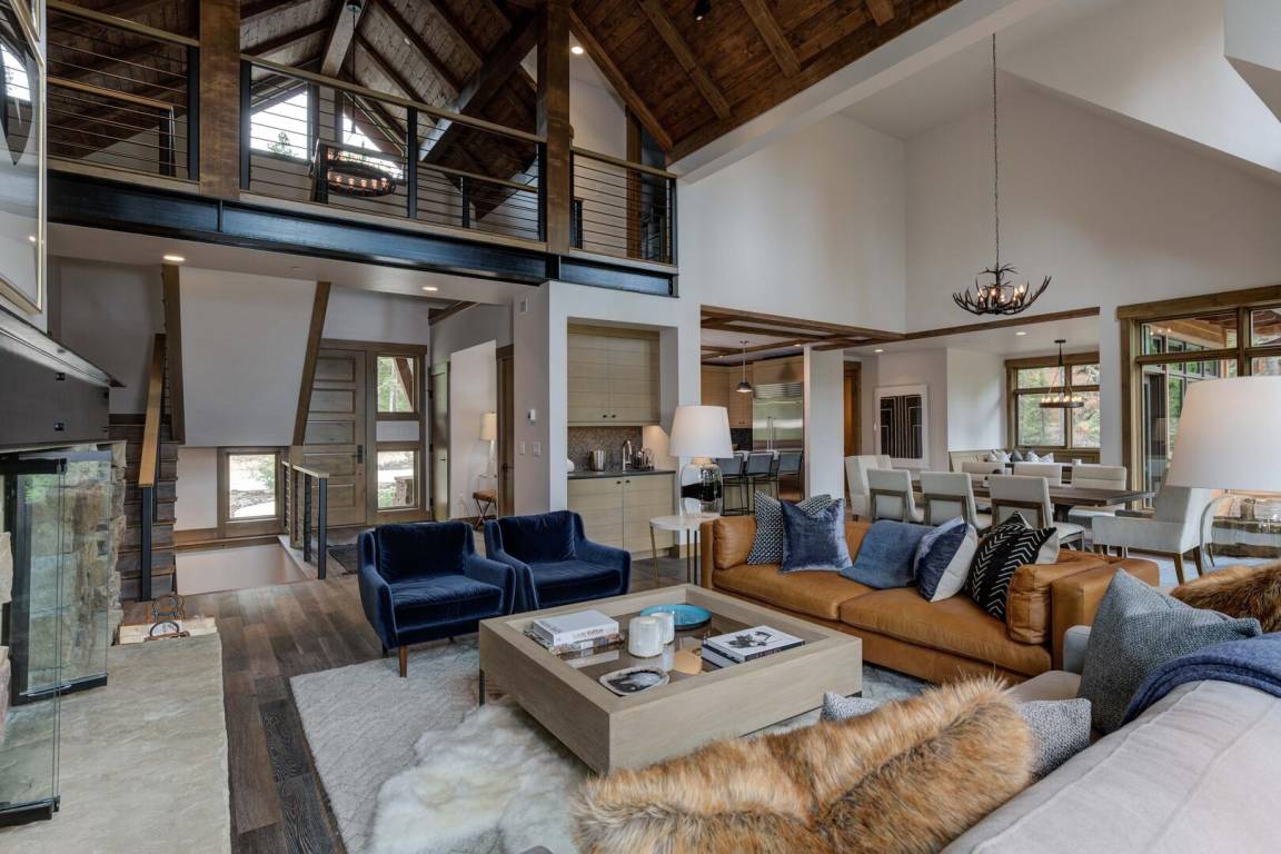 Casa ∙ 5 Habitaciones ∙ 12 Huéspedes - Big Sky, MT