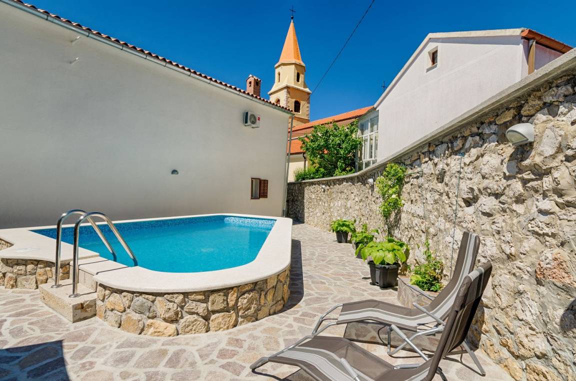 104 M² House ∙ 4 Bedrooms ∙ 8 Guests - Crikvenica