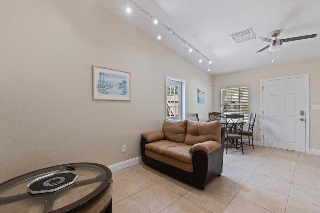 Maison De Vacances ∙ 1 Chambre ∙ 3 Personnes - Sarasota, FL