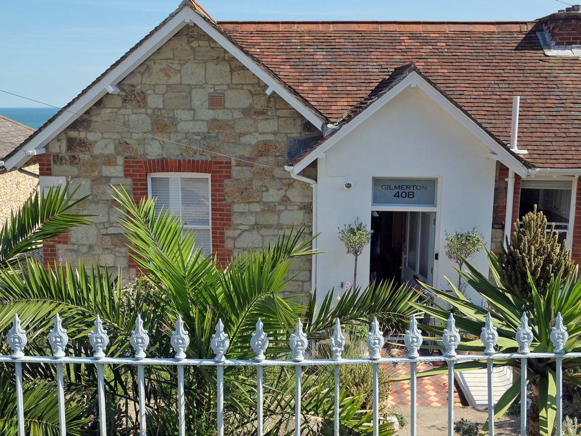 Cottage ∙ 2 Bedrooms ∙ 4 Guests - Shanklin