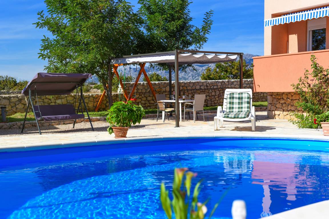 100 M² Villa ∙ 3 Bedrooms ∙ 8 Guests - Vinjerac