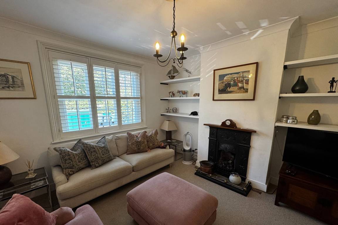 House ∙ 3 Bedrooms ∙ 5 Guests - London