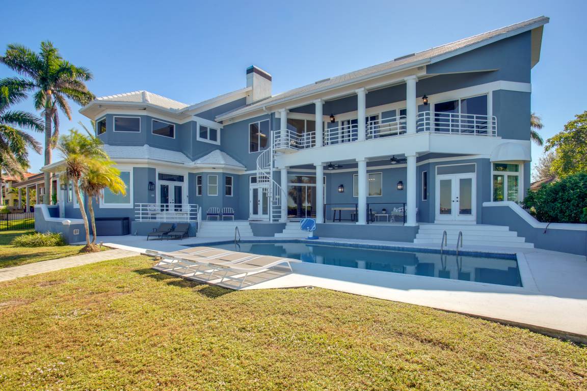464 M² Ferienhaus ∙ 6 Schlafzimmer ∙ 14 Gäste - Fort Myers Beach, FL