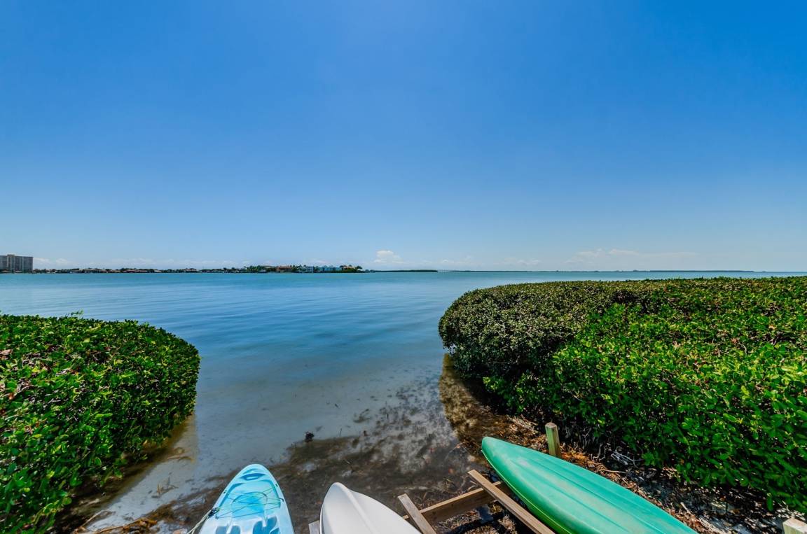 Condo ∙ 1 Bedroom ∙ 2 Guests - St. Petersburg, FL