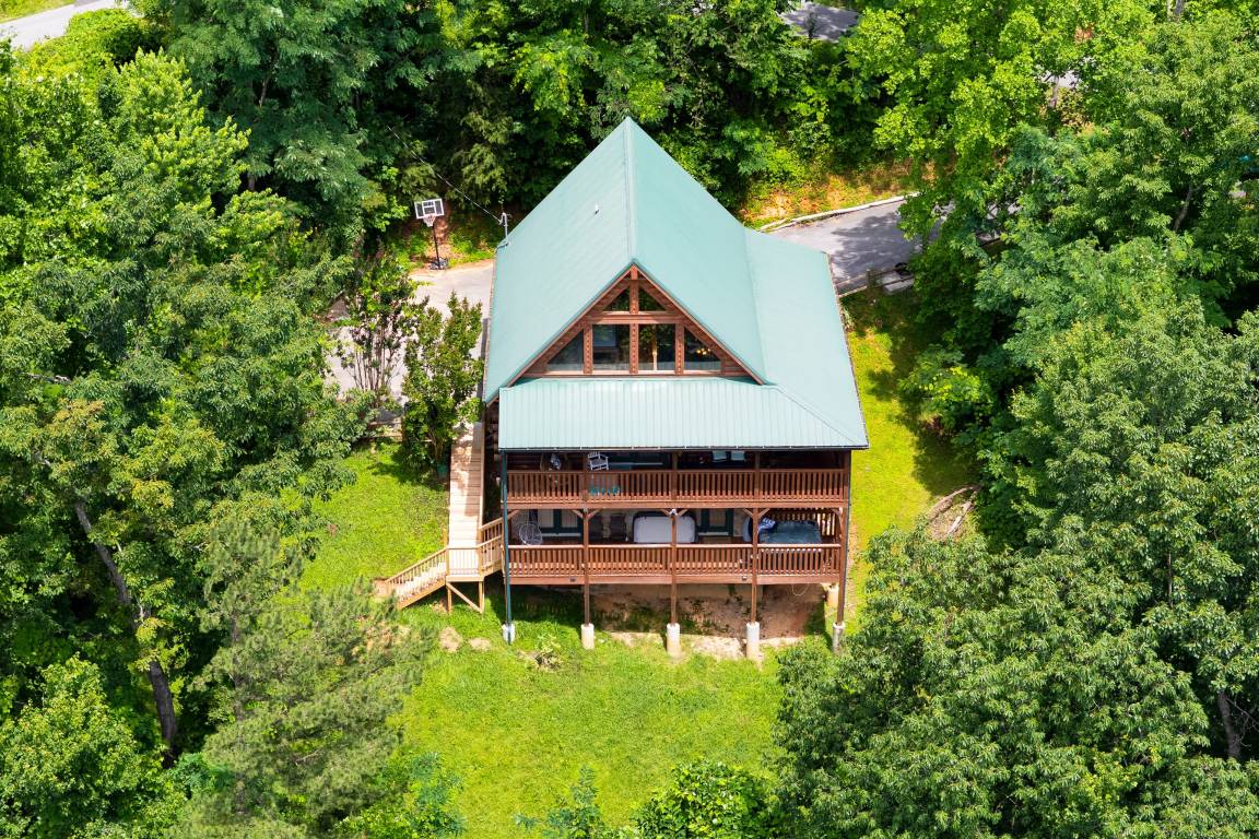 255 M² House ∙ 4 Bedrooms ∙ 14 Guests - Gatlinburg, TN