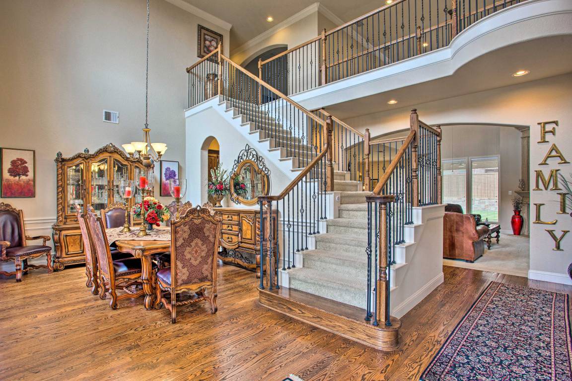 431 M² House ∙ 4 Bedrooms ∙ 8 Guests - Grapevine, TX