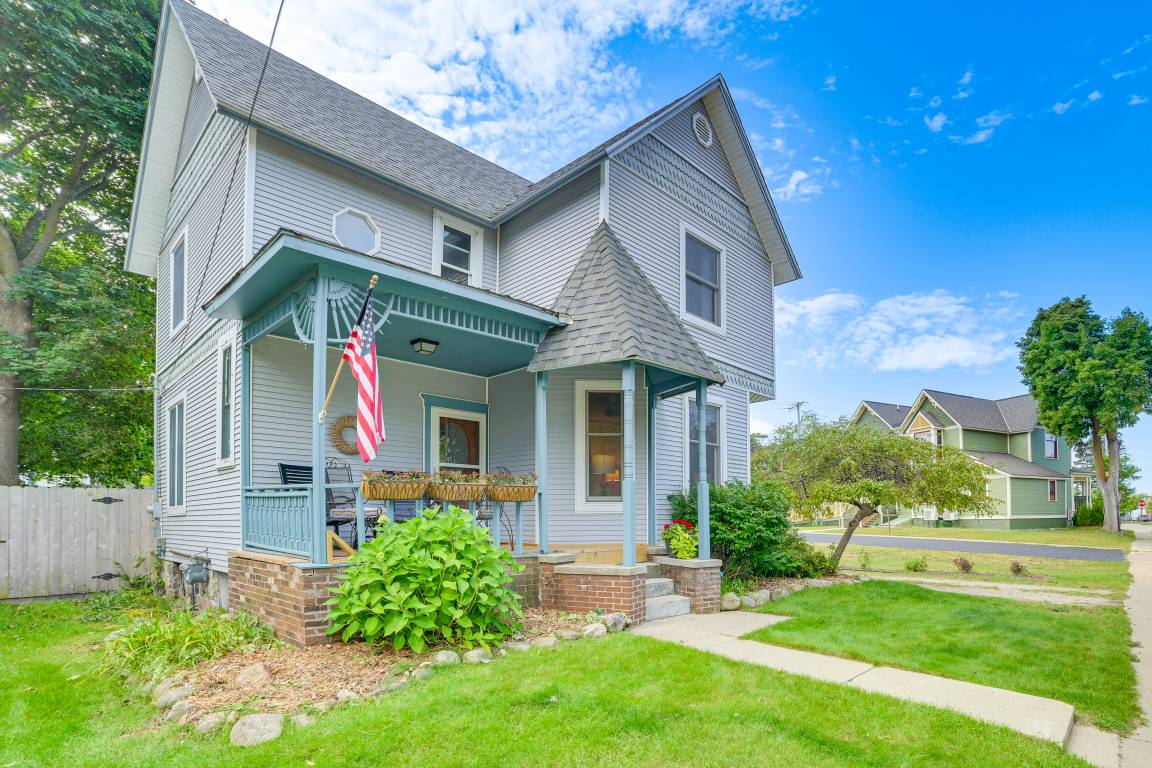 161 M² House ∙ 4 Bedrooms ∙ 8 Guests - Boyne City, MI