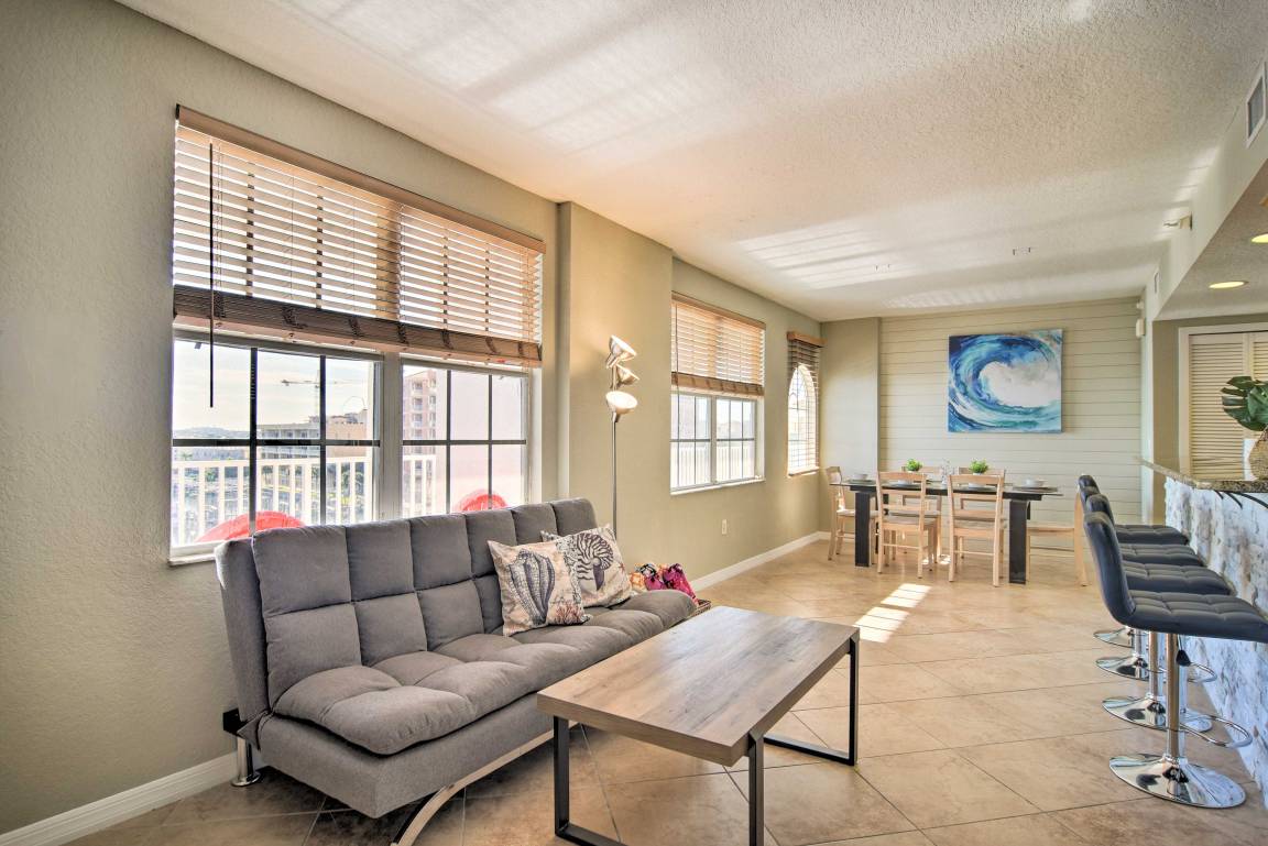 95 M² Apartment ∙ 3 Bedrooms ∙ 10 Guests - Clearwater Beach, FL