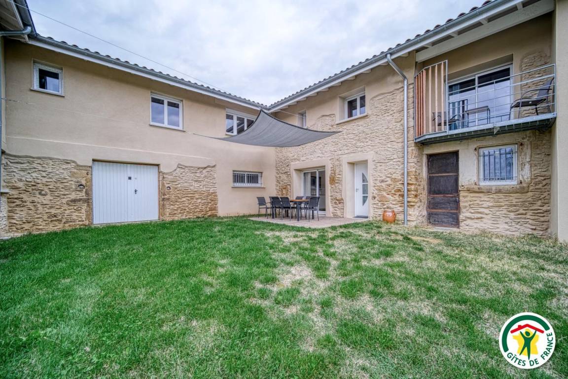 96 M² Gîte ∙ 3 Chambres ∙ 6 Personnes - Romans-sur-Isère