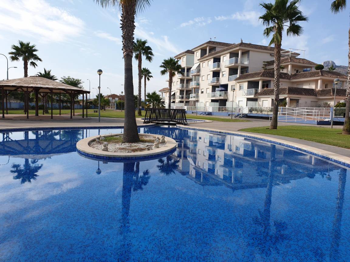 75 M² Apartamento ∙ 2 Quartos ∙ 4 Hóspedes - Pego