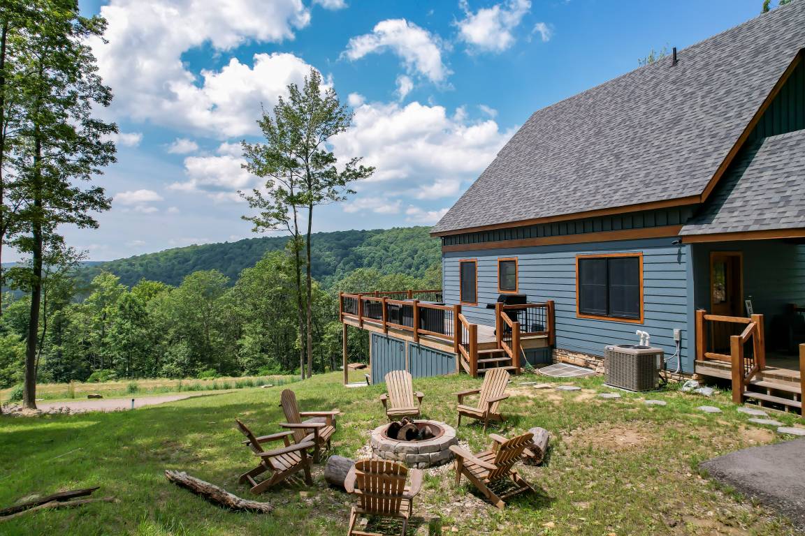 House ∙ 5 Bedrooms ∙ 14 Guests - Deep Creek Lake, MD