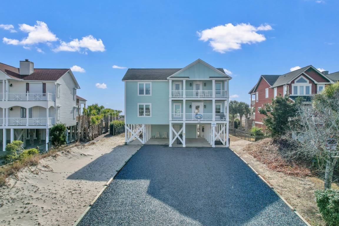 292 M² House ∙ 7 Bedrooms ∙ 20 Guests - Holden Beach, NC