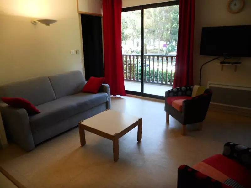 Appartement ∙ 2 Slaapkamers ∙ 6 Gasten - Arreau