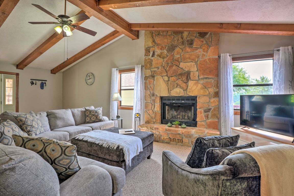 168 M² House ∙ 3 Bedrooms ∙ 10 Guests - Emerald Beach, MO