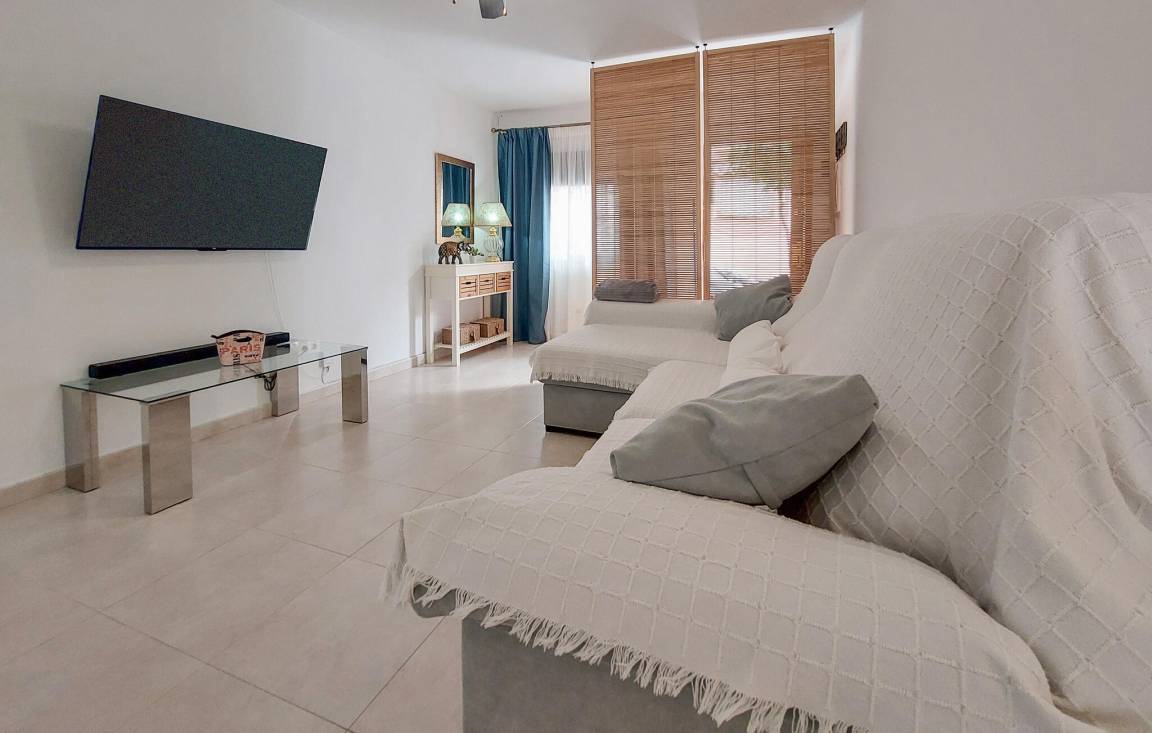 74 M² Huis ∙ 2 Slaapkamers ∙ 5 Gasten - Fuengirola