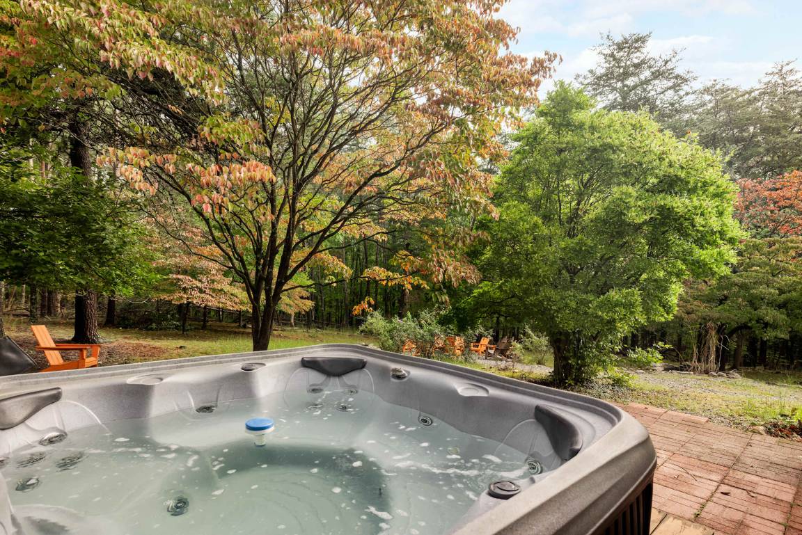 134 M² Cabin ∙ 4 Bedrooms ∙ 15 Guests - West Virginia