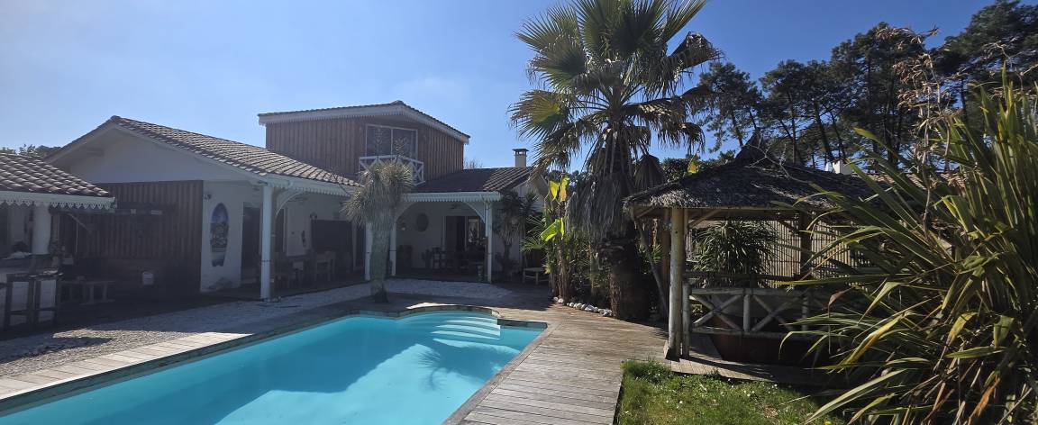 135 M² Villa ∙ 5 Bedrooms ∙ 12 Guests - Arcachon