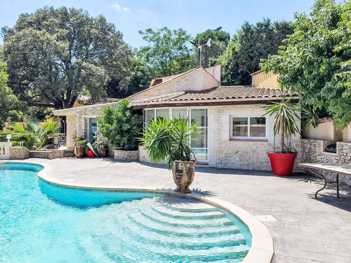 250 M² Villa ∙ 6 Slaapkamers ∙ 12 Gasten - Marguerittes