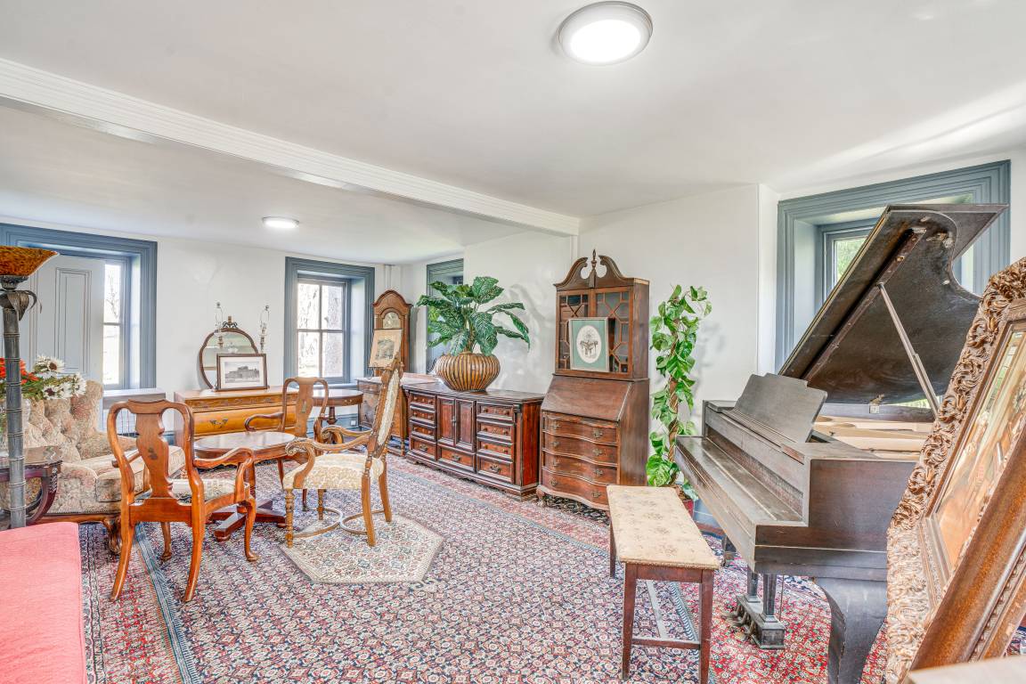 232 M² House ∙ 6 Bedrooms ∙ 10 Guests - Bridgeport, PA