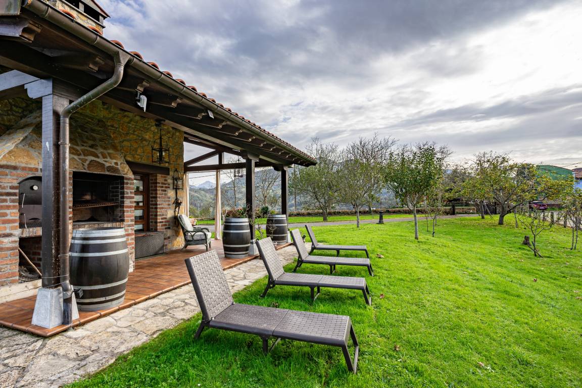 180 M² House ∙ 3 Bedrooms ∙ 8 Guests - Nava