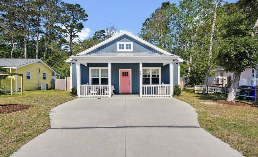 Maison De Vacances ∙ 3 Chambres ∙ 9 Personnes - Oak Island, NC