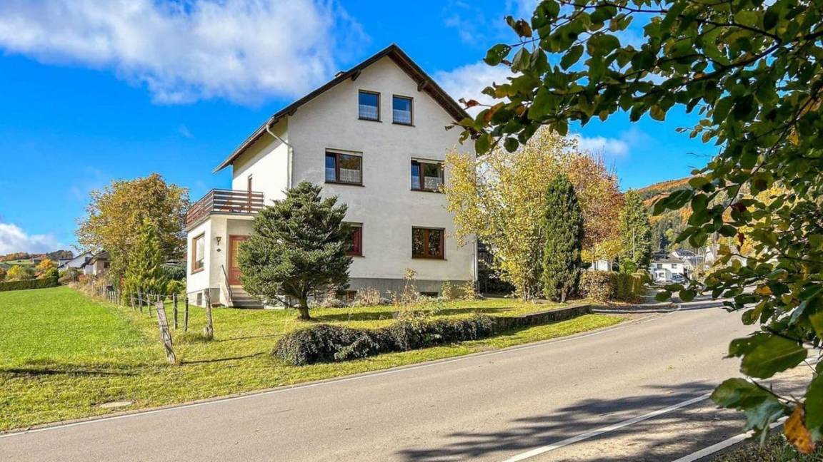 250 M² Maison De Vacances ∙ 6 Chambres ∙ 12 Personnes - Medebach
