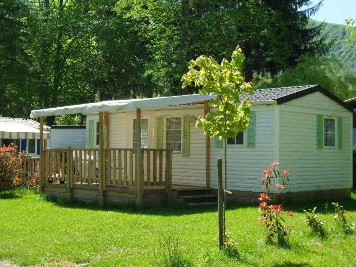 27 M² Camping ∙ 2 Chambres ∙ 4 Personnes - Ariège