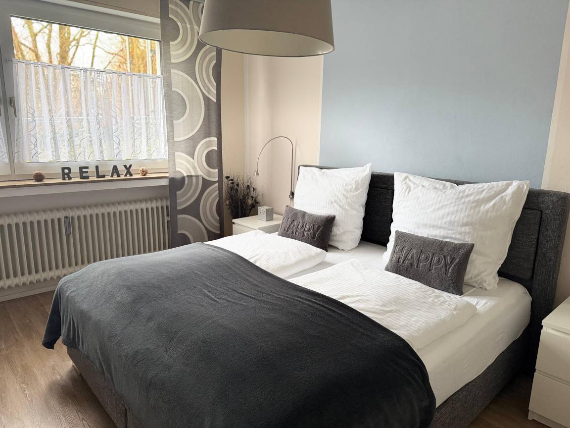 62 M² Ferienwohnung ∙ 1 Schlafzimmer ∙ 2 Gäste - Bad Pyrmont