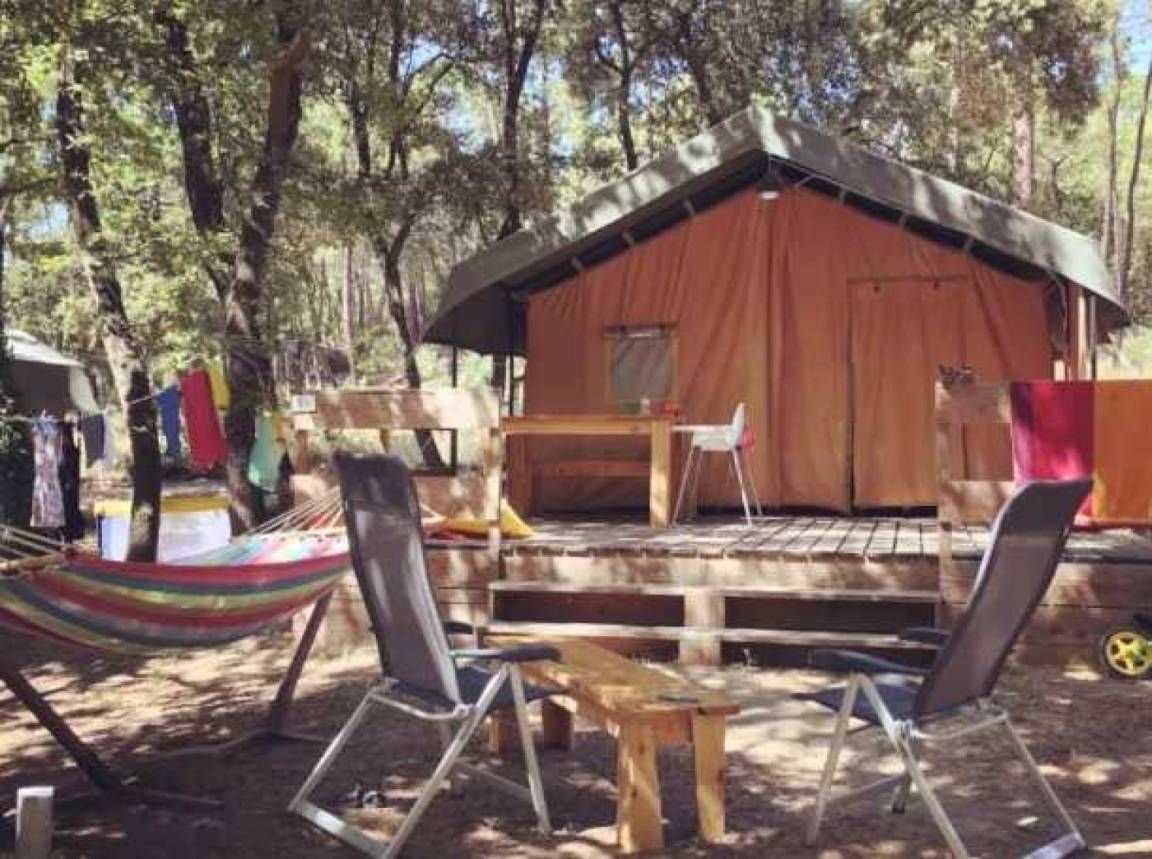 26 M² Tente ∙ 2 Chambres ∙ 4 Personnes - Pont-Saint-Esprit