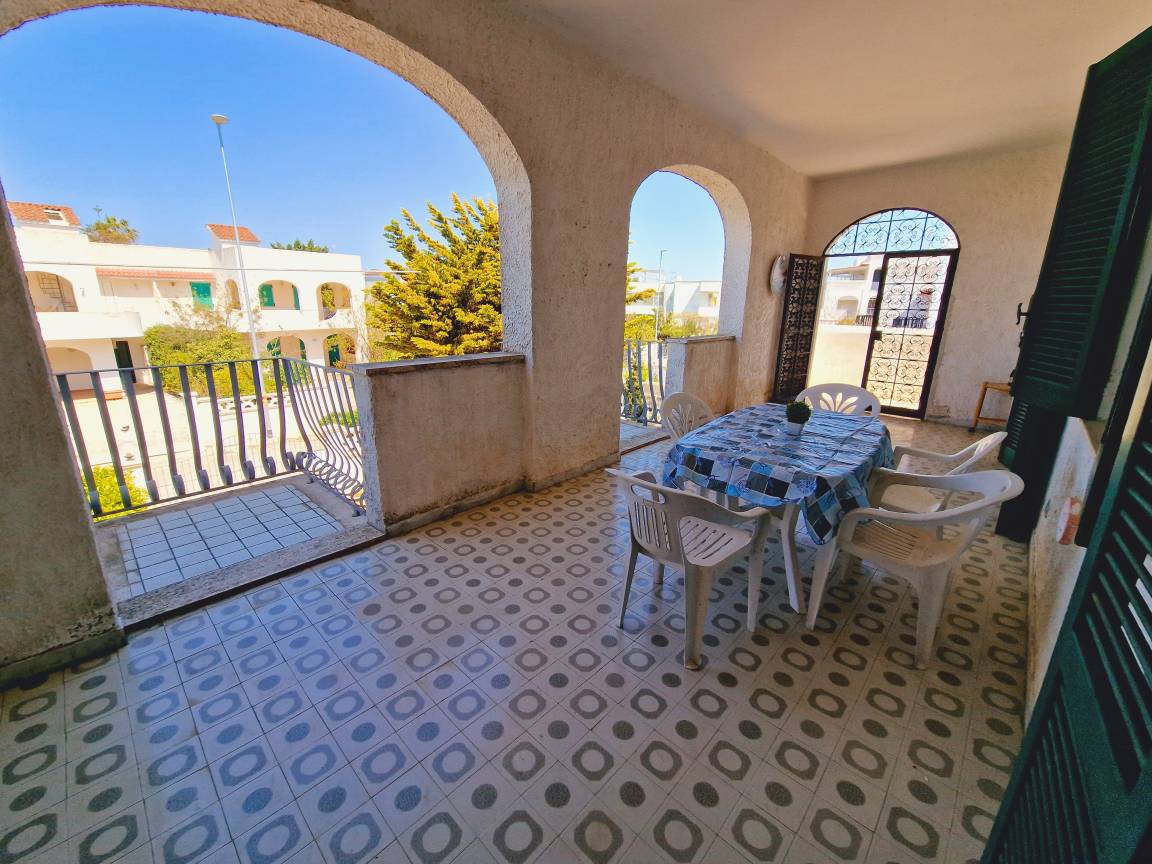 Villa ∙ 3 Bedrooms ∙ 12 Guests - Gallipoli