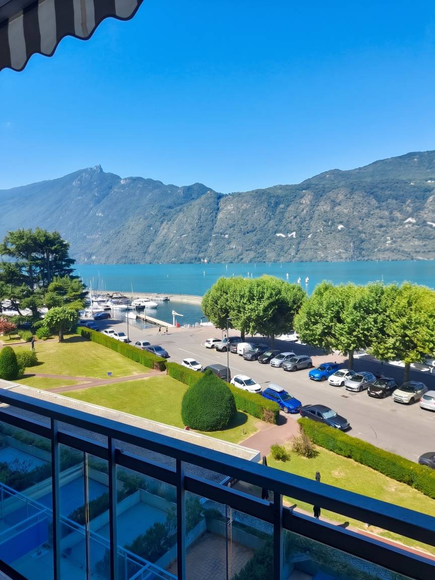 54 M² Huoneisto ∙ 1 Makuuhuone ∙ 4 Vierasta - Chambéry