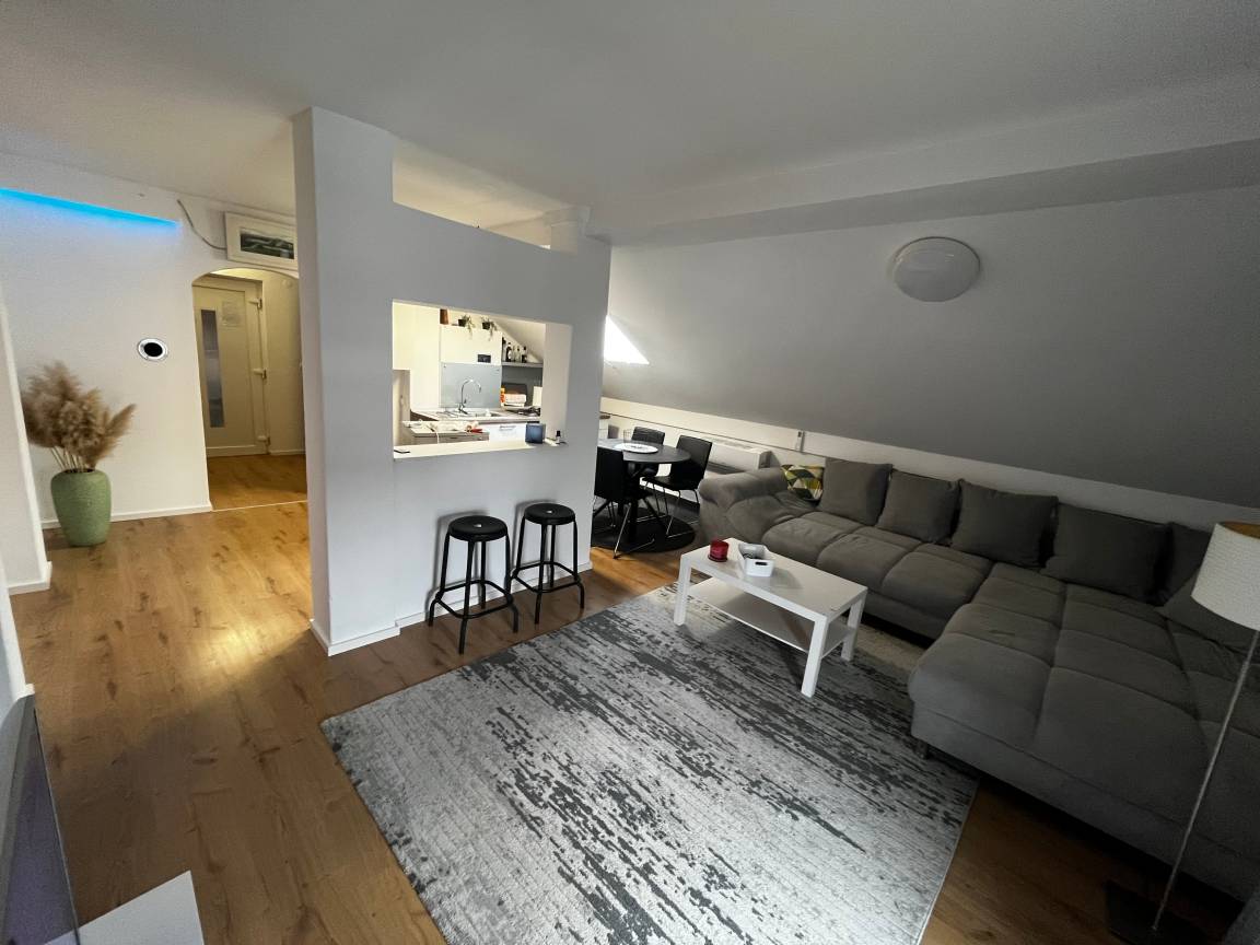 60 M² Apartment ∙ 2 Bedrooms ∙ 4 Guests - Sisak