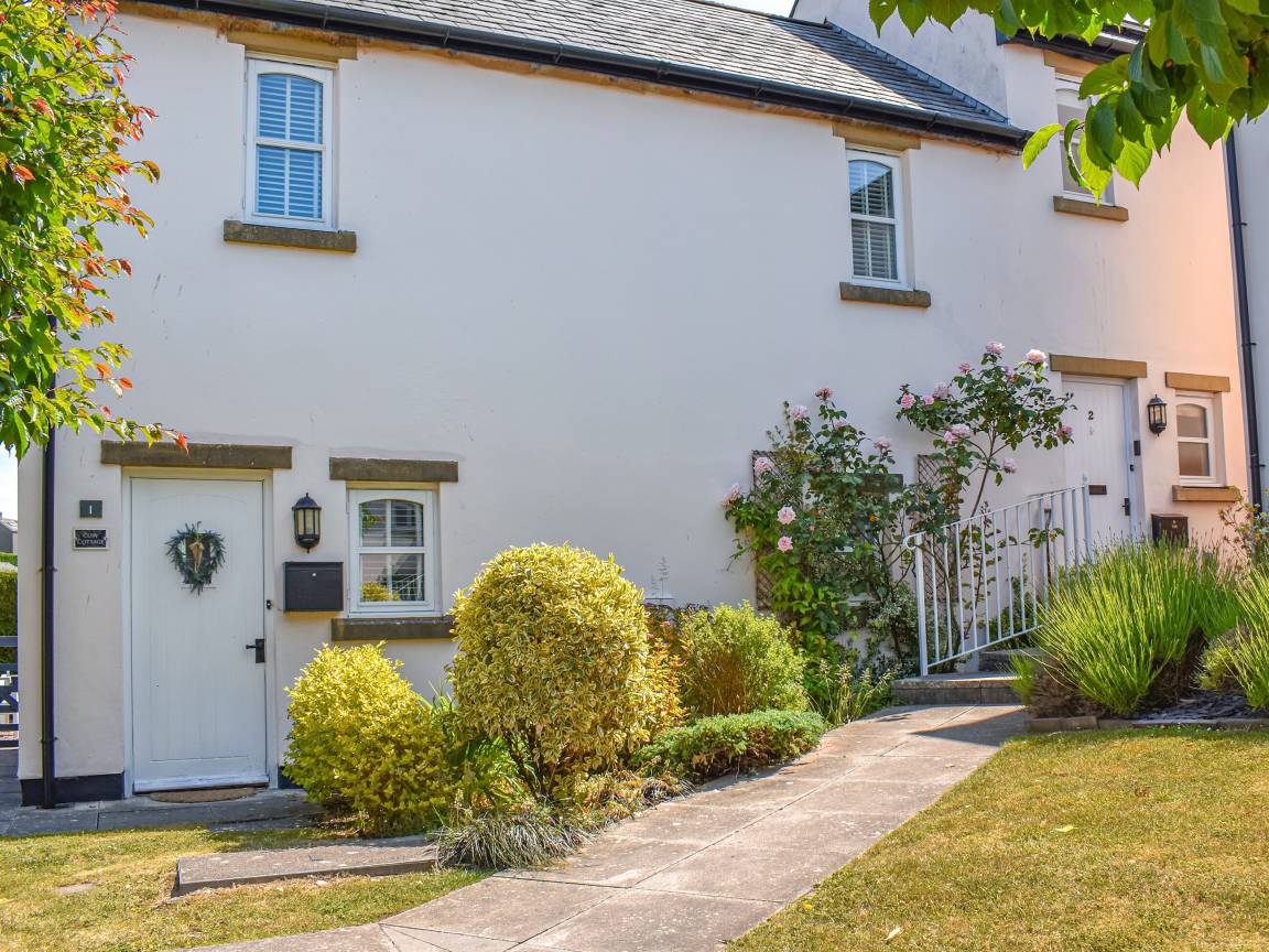 Cottage ∙ 2 Bedrooms ∙ 4 Guests - Grange-over-Sands