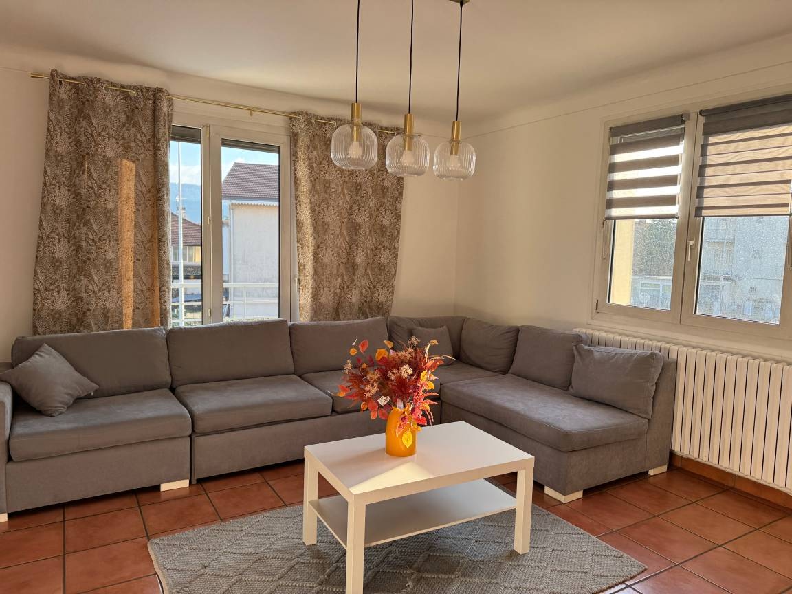 120 M² Apartamento ∙ 3 Quartos ∙ 4 Hóspedes - Grenoble