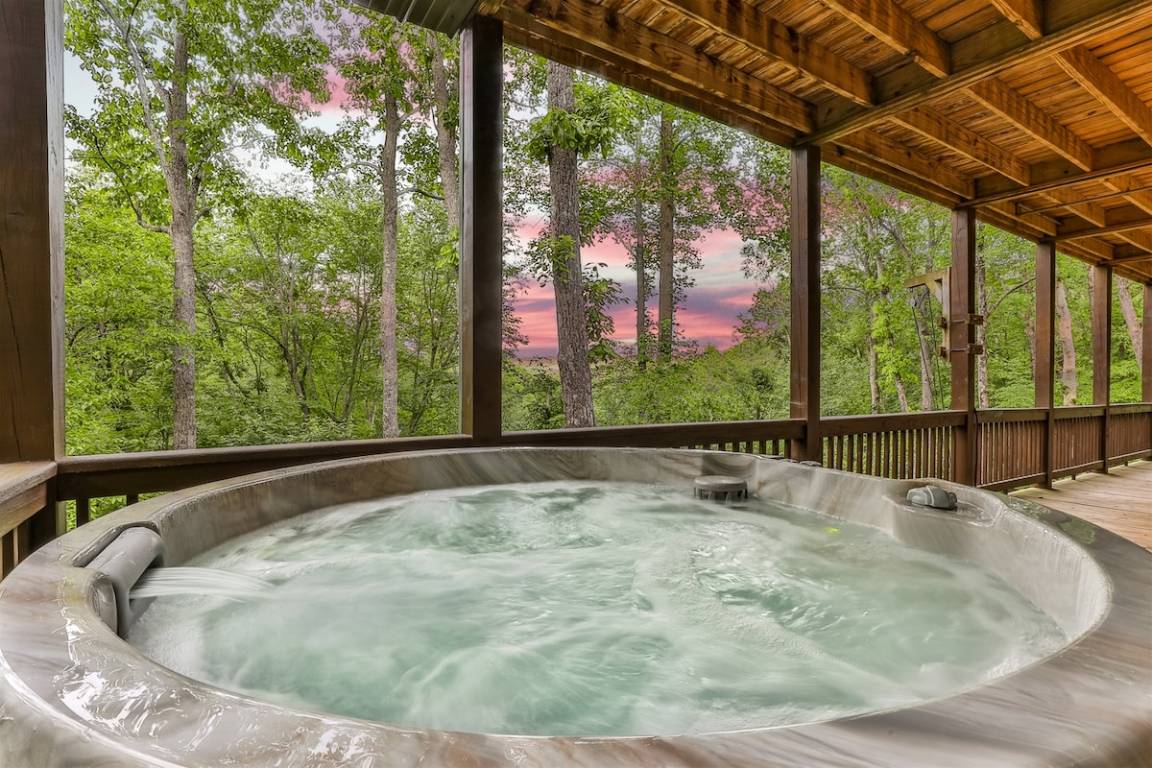 Cabaña ∙ 3 Habitaciones ∙ 8 Huéspedes - Ellijay, GA