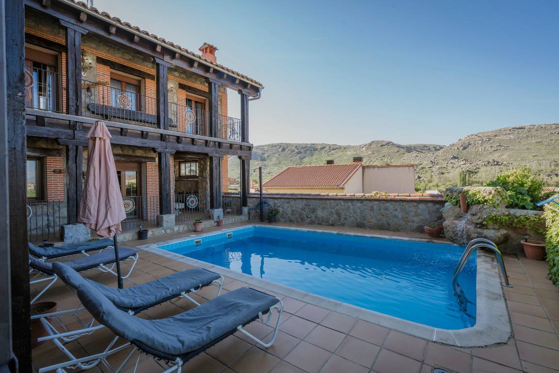 295 M² Casa Vacanza ∙ 5 Camere Da Letto ∙ 12 Ospiti - Ávila